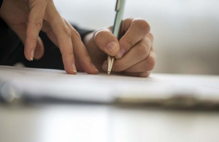 Comment remplir un chèque au Crédit Agricole ? - CDG973 Business